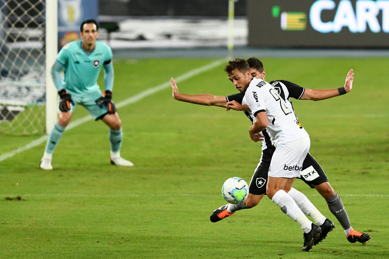 Botafogo Vence o Galo por 2 a 1 no Nilton Santos - Fim de Jogo